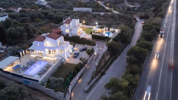 Myrto Villa Heated Pool - Chania