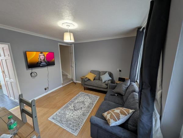 Town Centre, Dedicated Parking - Tutbury Castle