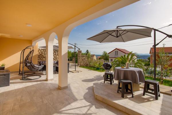 Apartments - Villa Palmis - Jadranovo