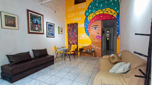 Casa Inteira No Santo Antônio Além Do Carmo - Rio Vermelho