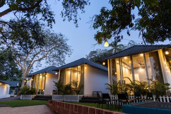 Nature's Cove Resort - Uran