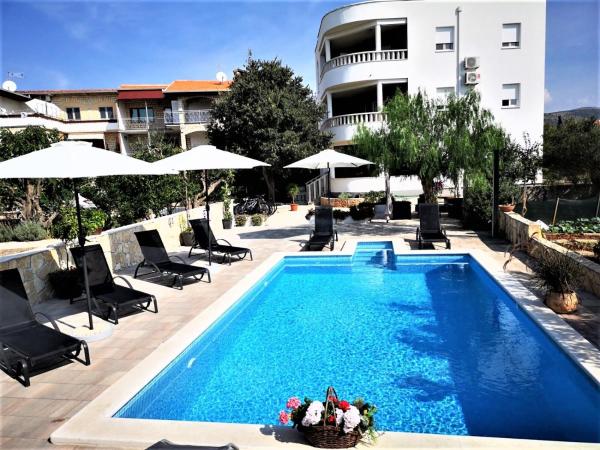 Apartments Villa Stella - Rogoznica