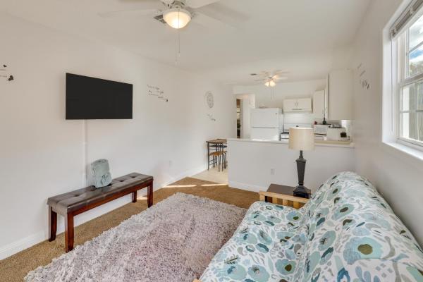 14 Mi To Montgomery Quaint Couples Apartment - Crane Lake, Prattville
