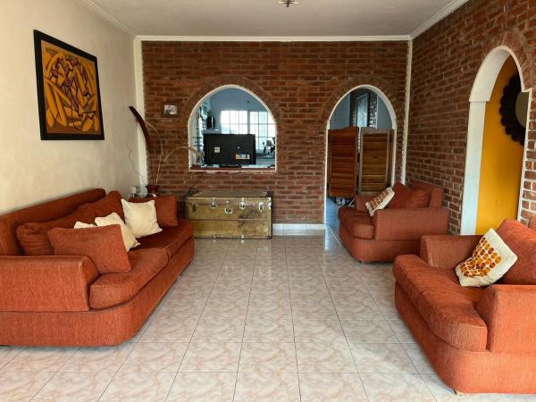 Spacious 3bdr House In Chivilcoy With Swimming Pool And View - Chivilcoy