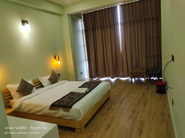 Chaitanya Himalayan Majesty - Almora