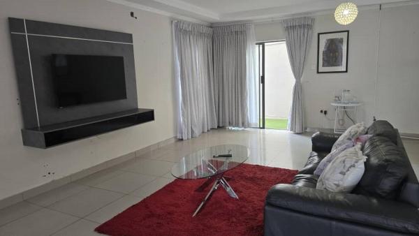 Moalafivilla Properties, Block 10, 3 Beds House - Gaborone