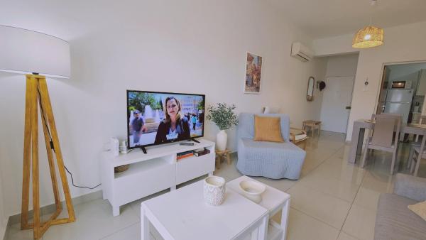 Stay Amphora Apartment - Larnaca