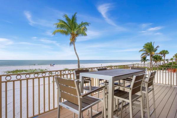 Beachfront Palace Saint Kyrollos Vi By Sun Palace Vacations - Fort Myers Beach, FL