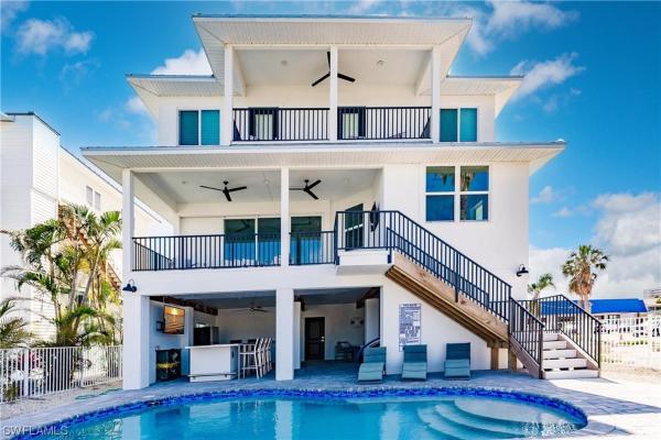 Sunsational Sunsets By Sun Palace Vacations - Fort Myers Beach, FL