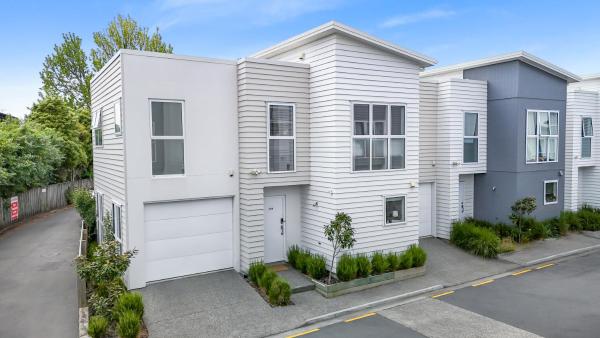 River City Retreat! King Bed & Central - By Kosh Bnb - Cambridge