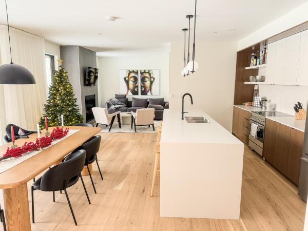 Ostrya Luxury Condo, Steps From The Slopes! - Mont-Tremblant