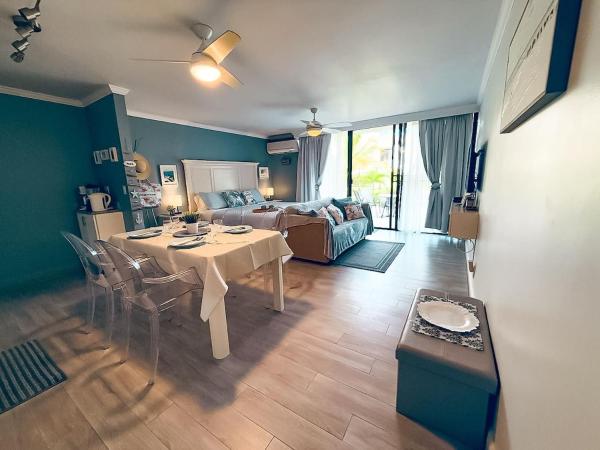 New Stunning Beachfront Condo At The Coral Beach - Bahamas