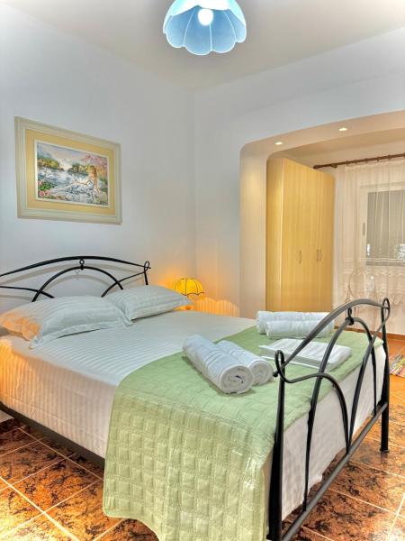 Garden Apartments - Albania