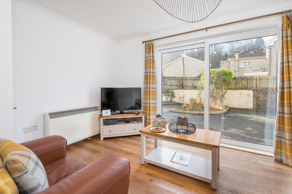 Hazelbrook Cottage - Amroth