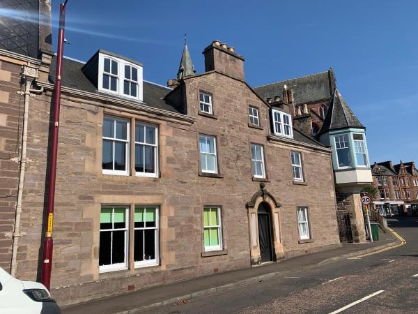 Squirrel Away Apartments - Crieff