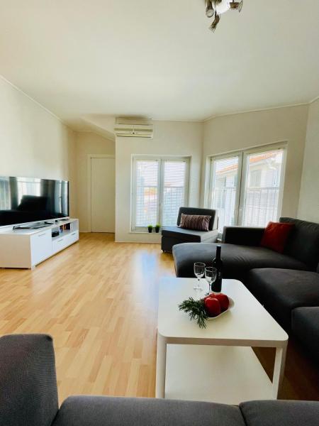 Apartments Eni - Vodice