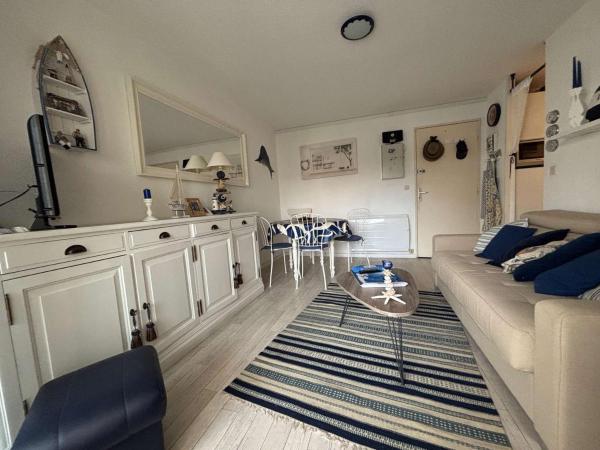 Appartement 2 Pièces à Royan/pontaillac Avec Balcon Et Parking - Fr-1-494-203 - Royan