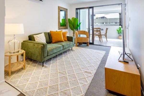 Elegant 4-bedroom Townhouses In Vibrant Cbd - Christchurch