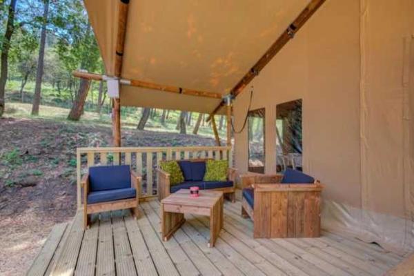 Camping 3 éToiles - Piscine - Eebeae - Bollène