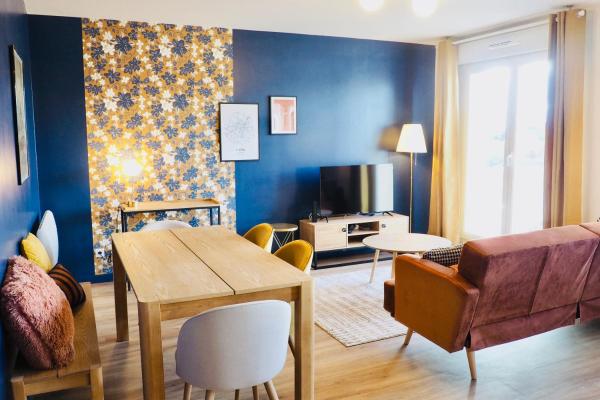 Charming Apartment - Private Parking, Balcony - Caen