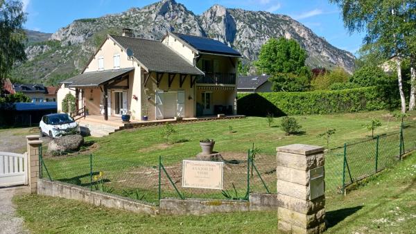 A La Joie De Vivre Chez L'habitant - Tarascon-sur-Ariège