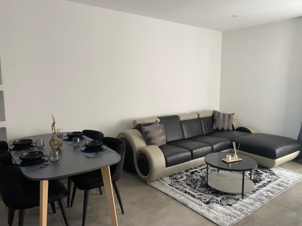Modern And Cosy Apartment - Fabrègues