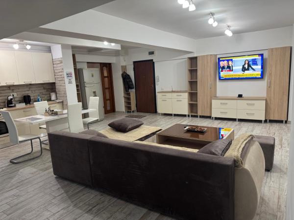 Apartament 3 Camere Lux Cu Terasă - Central Universitatea Din Craiova - Parcare Gratuită - Craiova