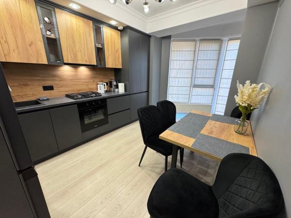 Rentnow Family Large Apartment Near Park - 摩爾多瓦