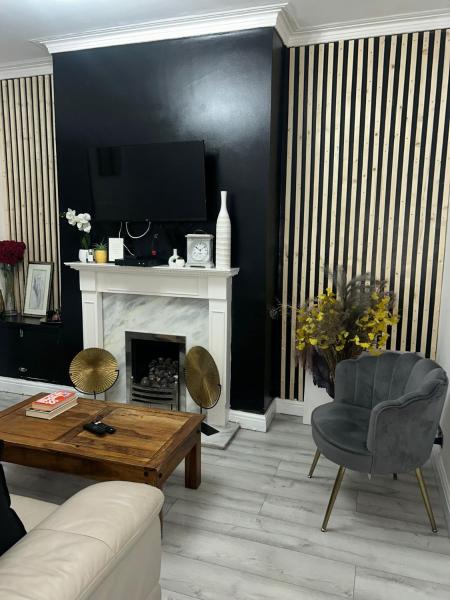 Charming Victorian Retreat 4br House In Central Manchester - Stockport