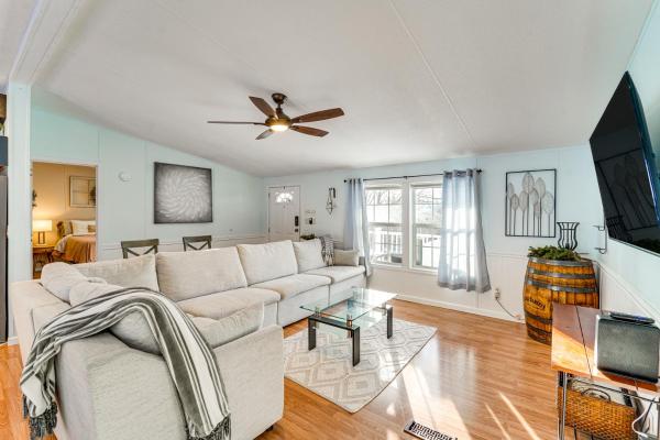 Half-mi To Lakemont Park Family-friendly Home! - Altoona