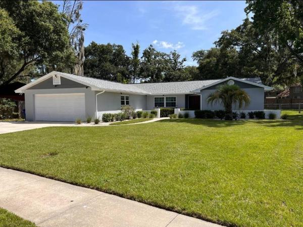 Host Hubble Private Rooms In Southern Lakeland - Lakeland, FL