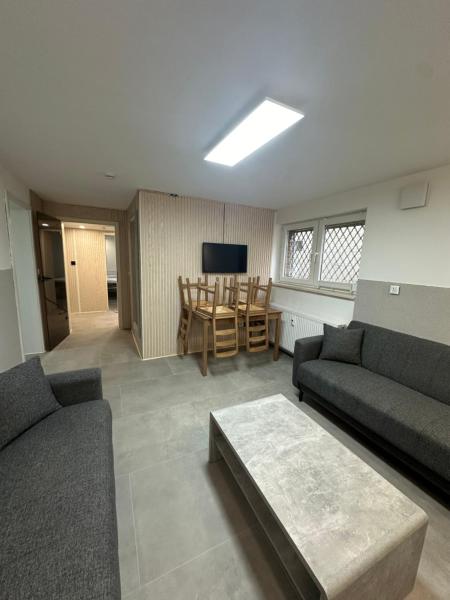 Charmante 2 Zimmer Souterrain - Hanover