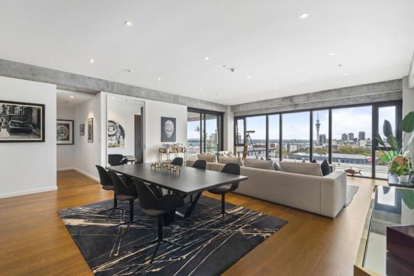 Spacious Luxe 2bd With Harbour Views And Parking - Auckland
