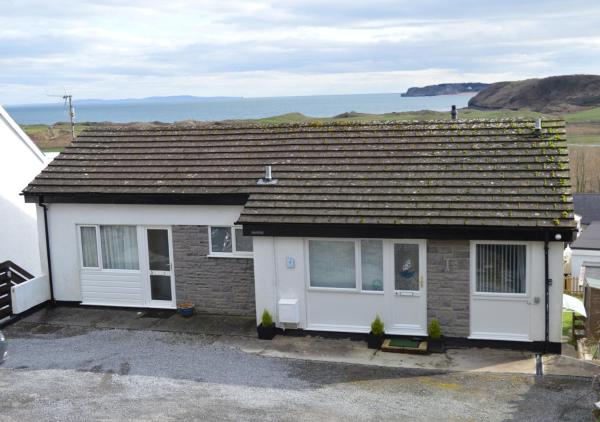 Ocean Breeze - Saundersfoot