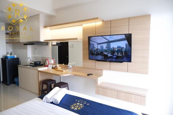 Royal Suites Studio 17th Floor - Citra Plaza Nagoya Apartment - Batam