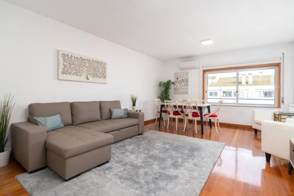 Spacious Escape Near The Beach By Host Wise - Matosinhos