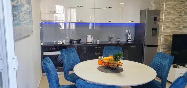 Apartment Jass Next To Mall Of Split - Podstrana