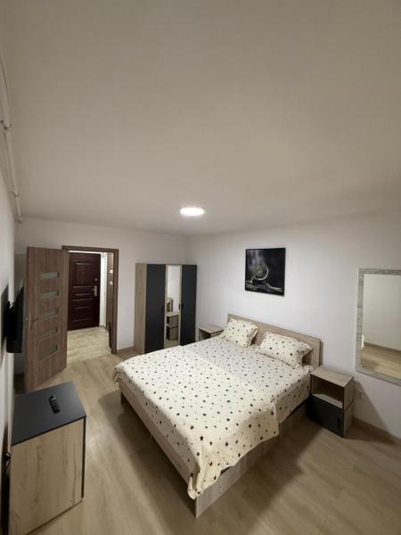 Nicolle Studio 3 - Pitești