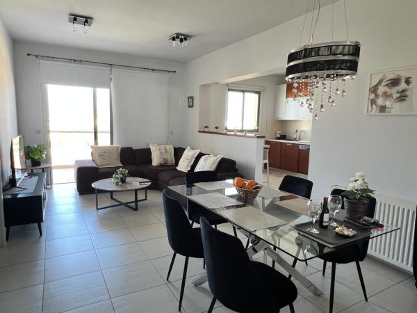 Queens Boutique Apartment 2br - 니코시아