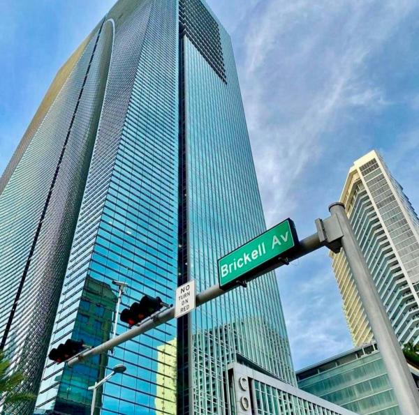 Aka Brickell Luxury Residences Free Parking - Miami, FL