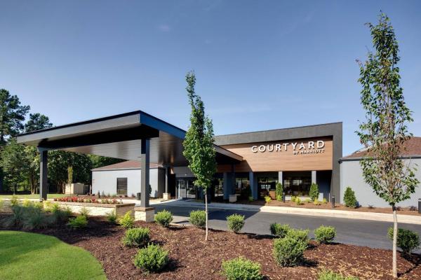 Courtyard Atlanta Norcross/peachtree Corners - Johns Creek, GA