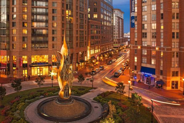 Courtyard Baltimore Downtown Inner Harbor - Towson, MD