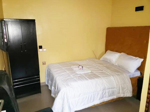 Happy Land Hotel - Benin City