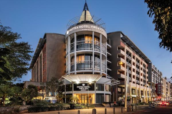 Protea Hotel Fire & Ice! By Marriott Durban Umhlanga Ridge - Durban North