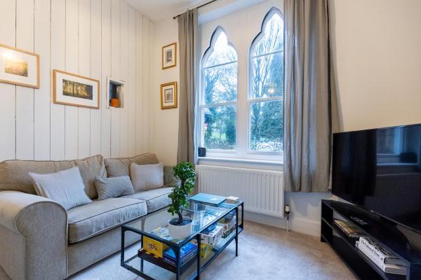 High Saint Cottage - Stunning 3 Bed Accommodation Located In Ripon, North Yorkshire - Lightwater Valley Family Adventure Park