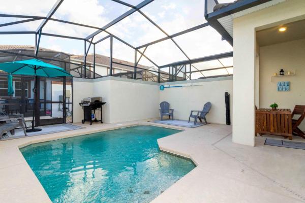 Magnificent 5bd W/ Pool Close To Disney @Storey Lake 4800 - Lake Buena Vista, FL