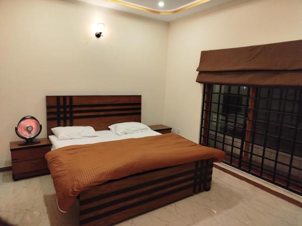 The Warmer House Islamabad Airport - Pakistan