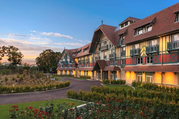Renaissance Paris Hippodrome De St. Cloud Hotel - Houilles