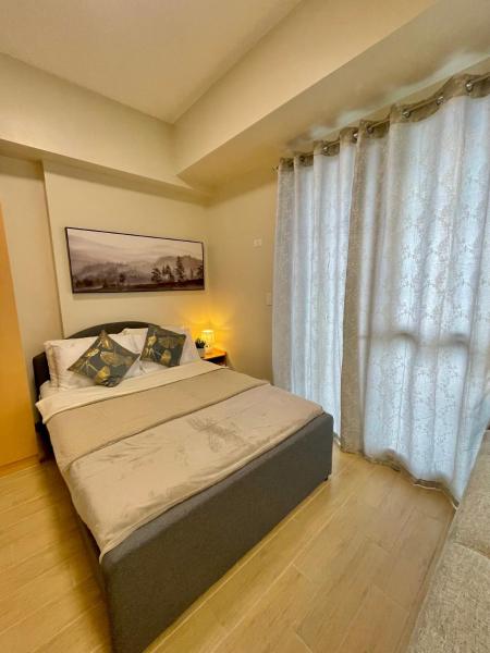 Minimalist Executive Studio At The Palladium - Iloilo City