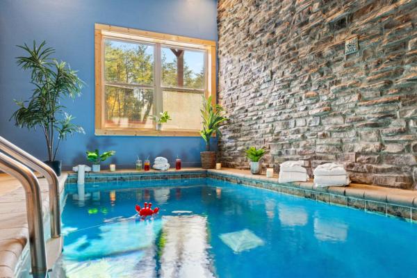 Rustic Mountain Retreat By Ghosal Luxury Lodging - Pigeon Forge, TN